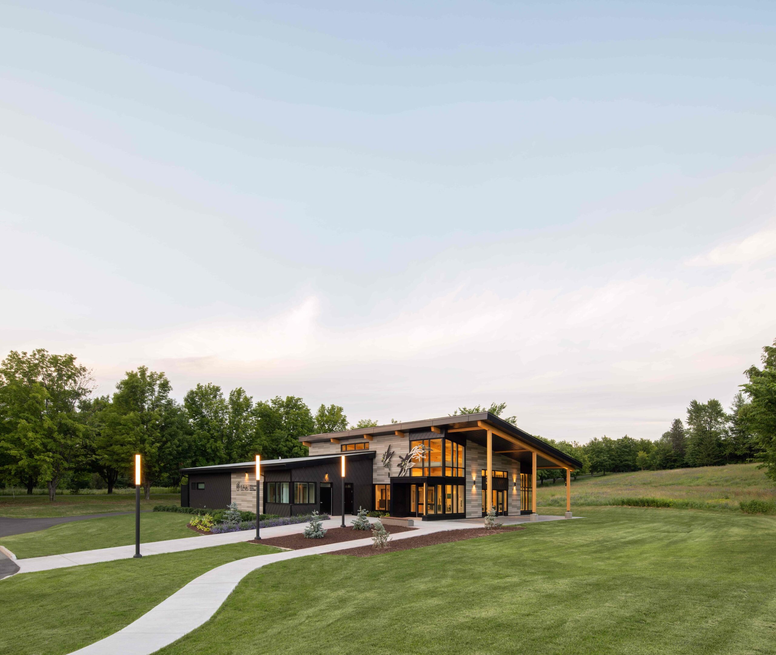 Ouverture du nouveau pavillon d’accueil au parc de la Rivière-Etchemin ...